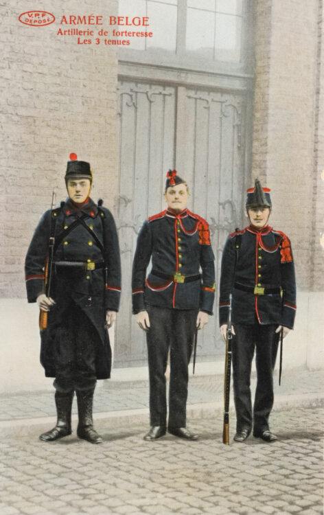Artillerie de forteresse. Les trois tenues (3505) – Armée Belge ...
