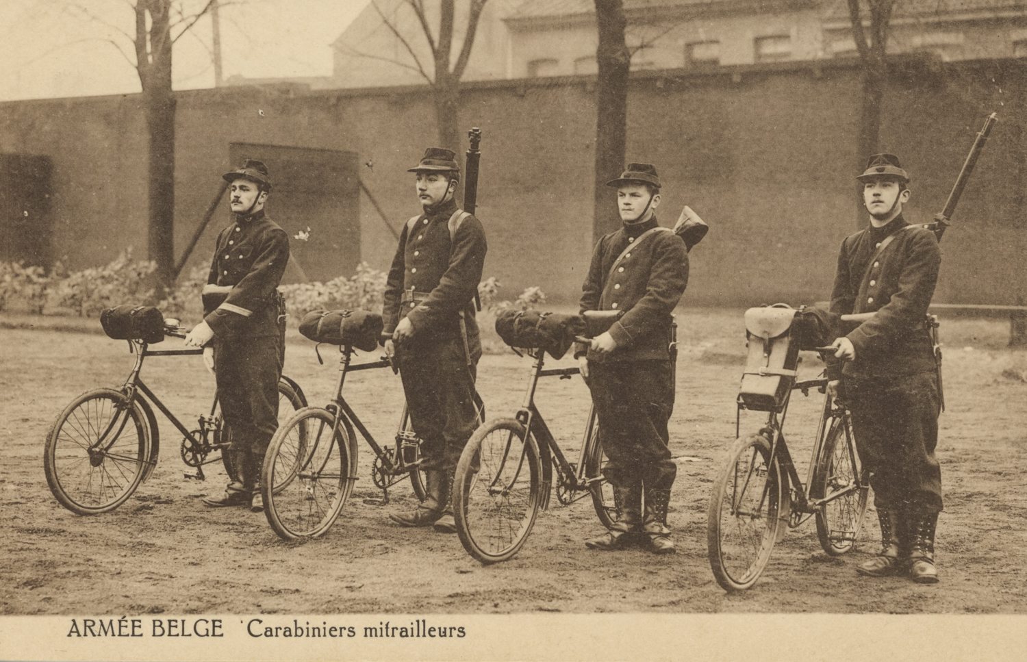 Bataillon Cycliste – Fusil-mitrailleur léger Madsen M1904 – Armée Belge ...